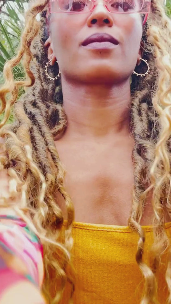 Queen Locs in Bey-Blonde 24"® – Boho Locs